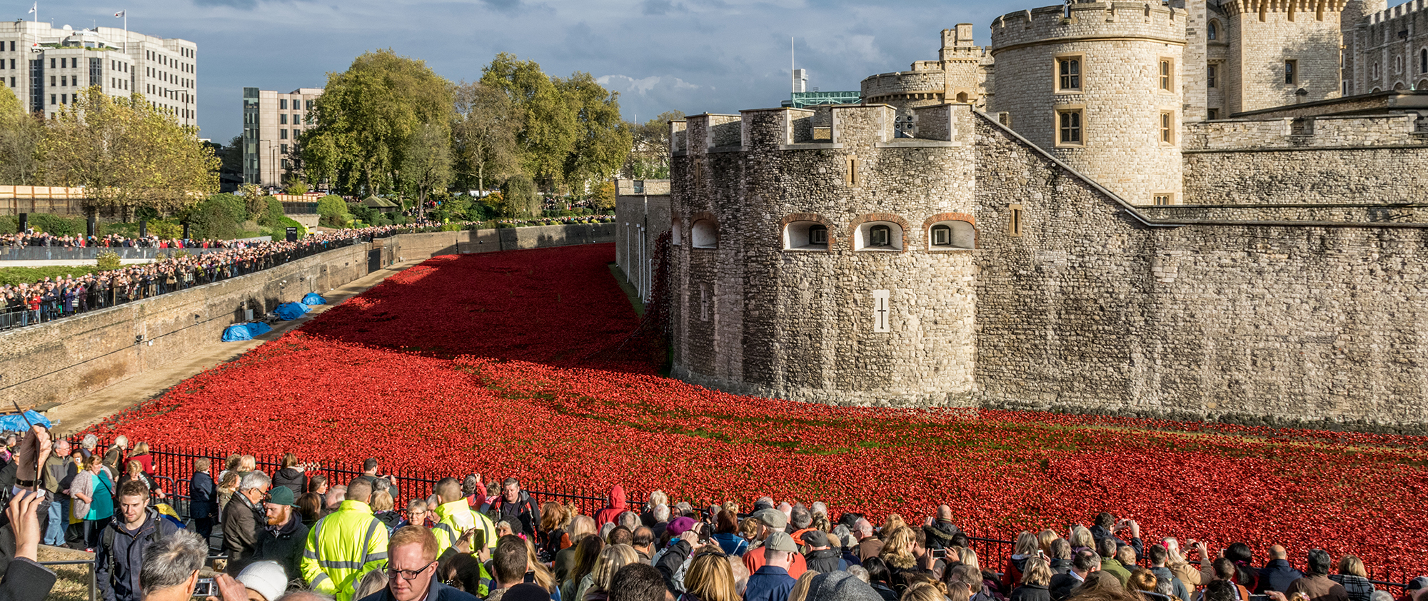 Blood Swept Lands and Seas of Red - Tower of London - Glenn Clarkson ...